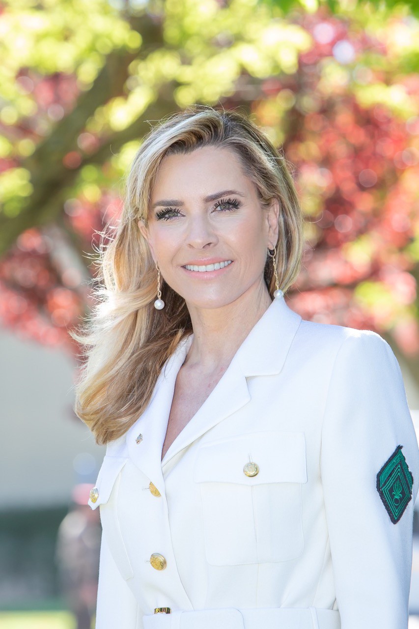 Marie-Laure Buisson, lauréate du Prix littéraire de l'Armée de terre ...