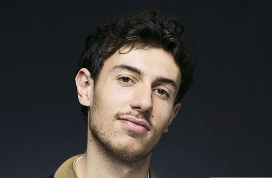 Anatole Edouard Nicolo remporte la 10e édition du prix Envoyé par La ...