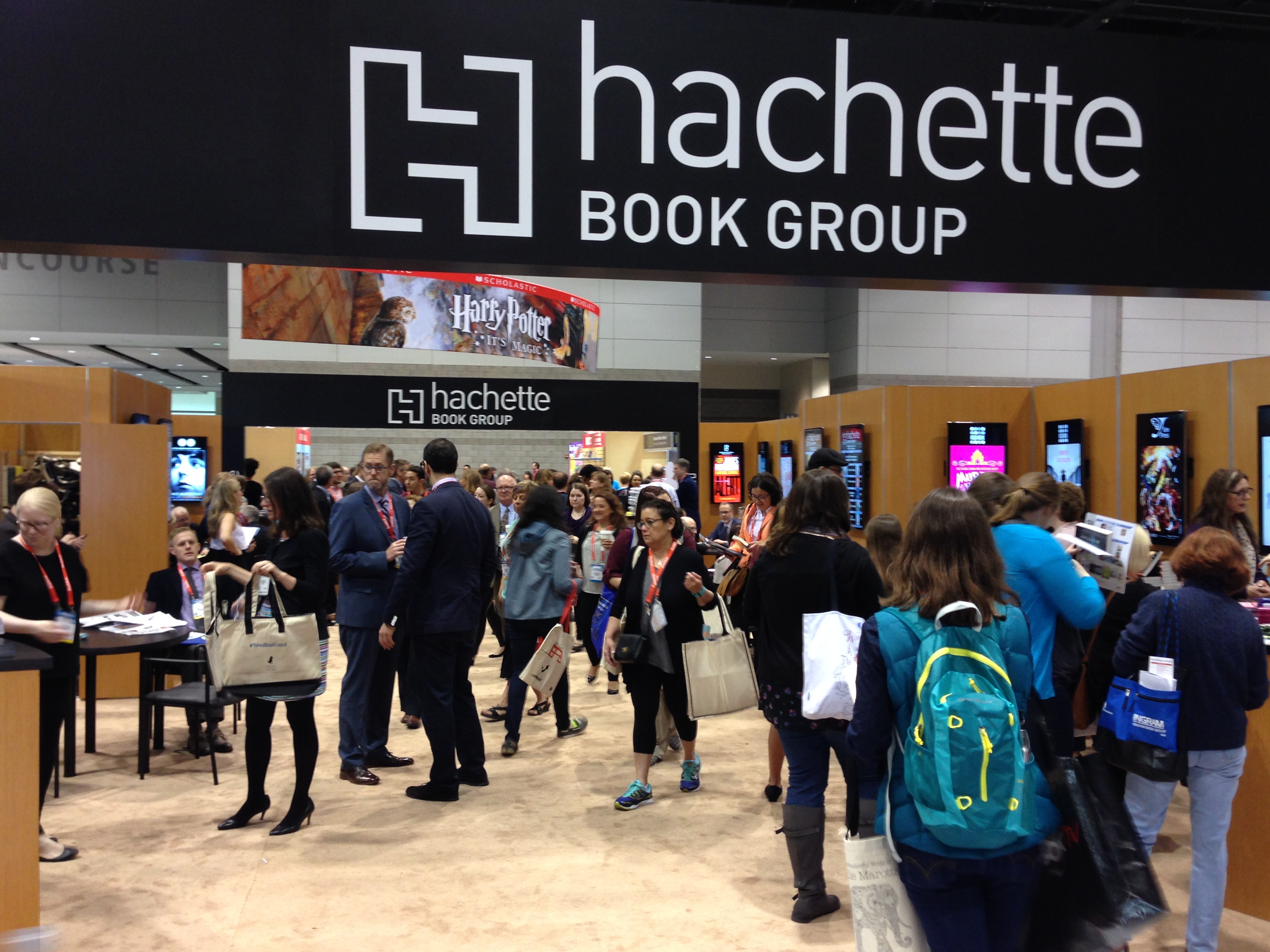 Hachette Book Group voit son empreinte carbone augmenter en 2020 ...