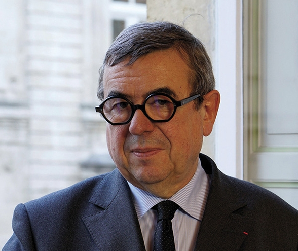 Denis Mollat : "notre croissance est tirée par une recherche permanente ...