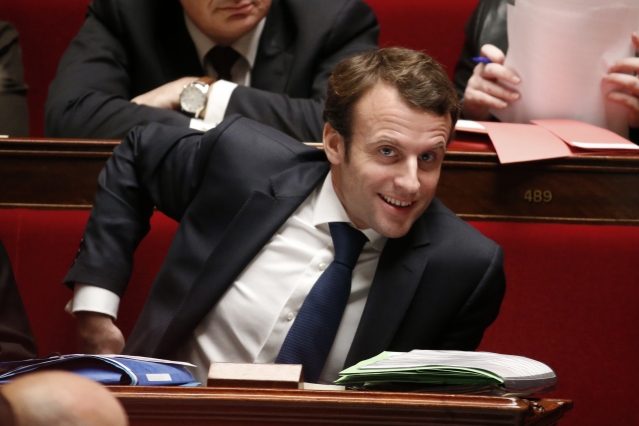 Les projets d'Emmanuel Macron pour le livre et la lecture - Livres Hebdo