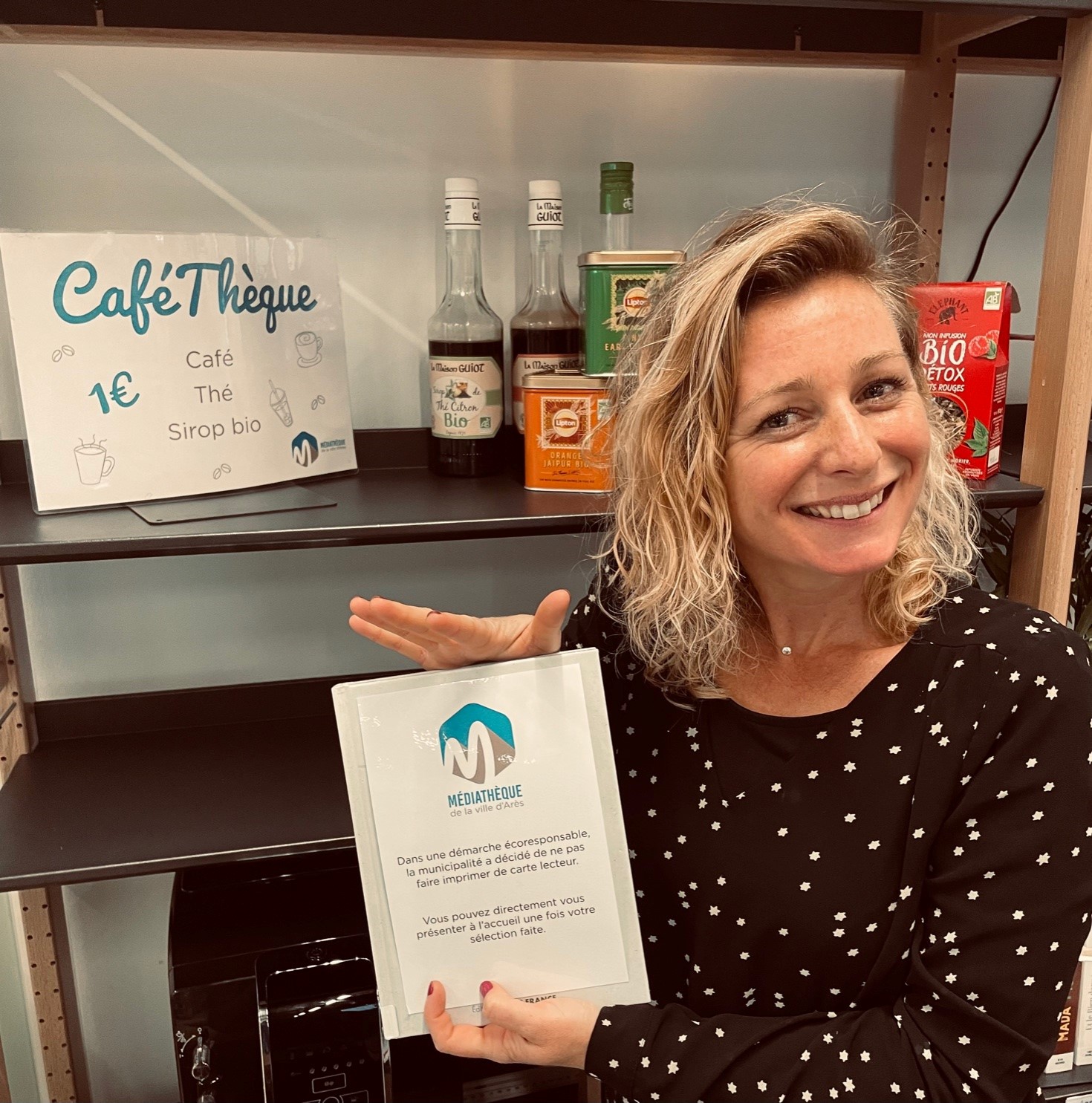 [15 idées pour un livre vert] Médiathèque d'Arès : Plus de papier ...