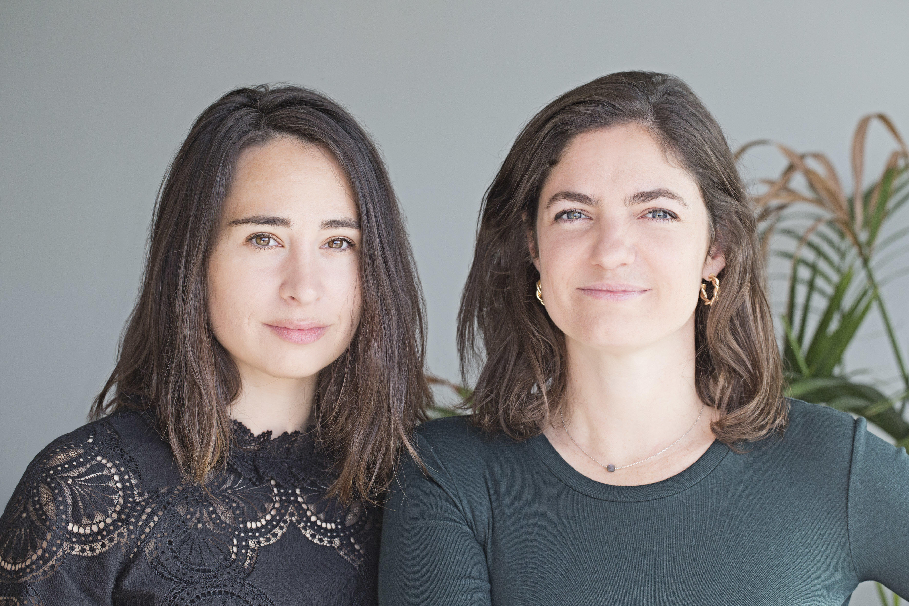 Elsa Mari, Ariane Riou, "Génération bistouri. Enquête sur les ravages ...