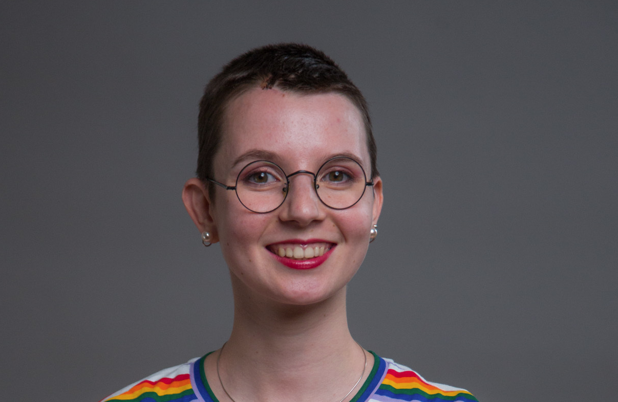 Alix Garin reçoit le prix France Culture BD des étudiants 2021 - Livres ...