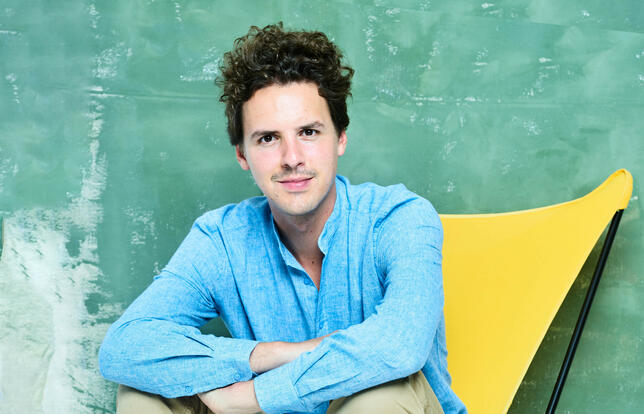 Clément Bénech, "Un vrai dépaysement" (Flammarion) : Un bleu d'Auvergne ...