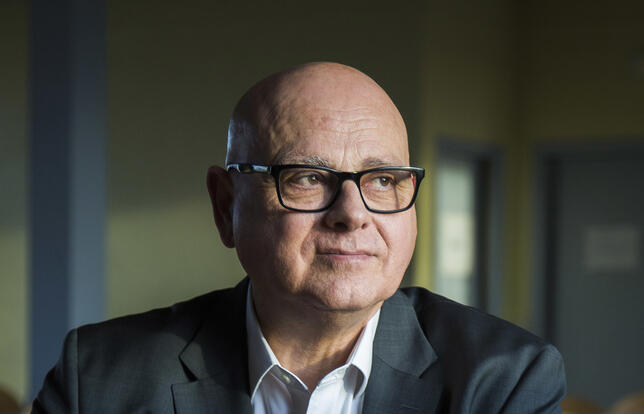 Didier Pourquery, "Une histoire des Trente Glorieuses" (Grasset ...